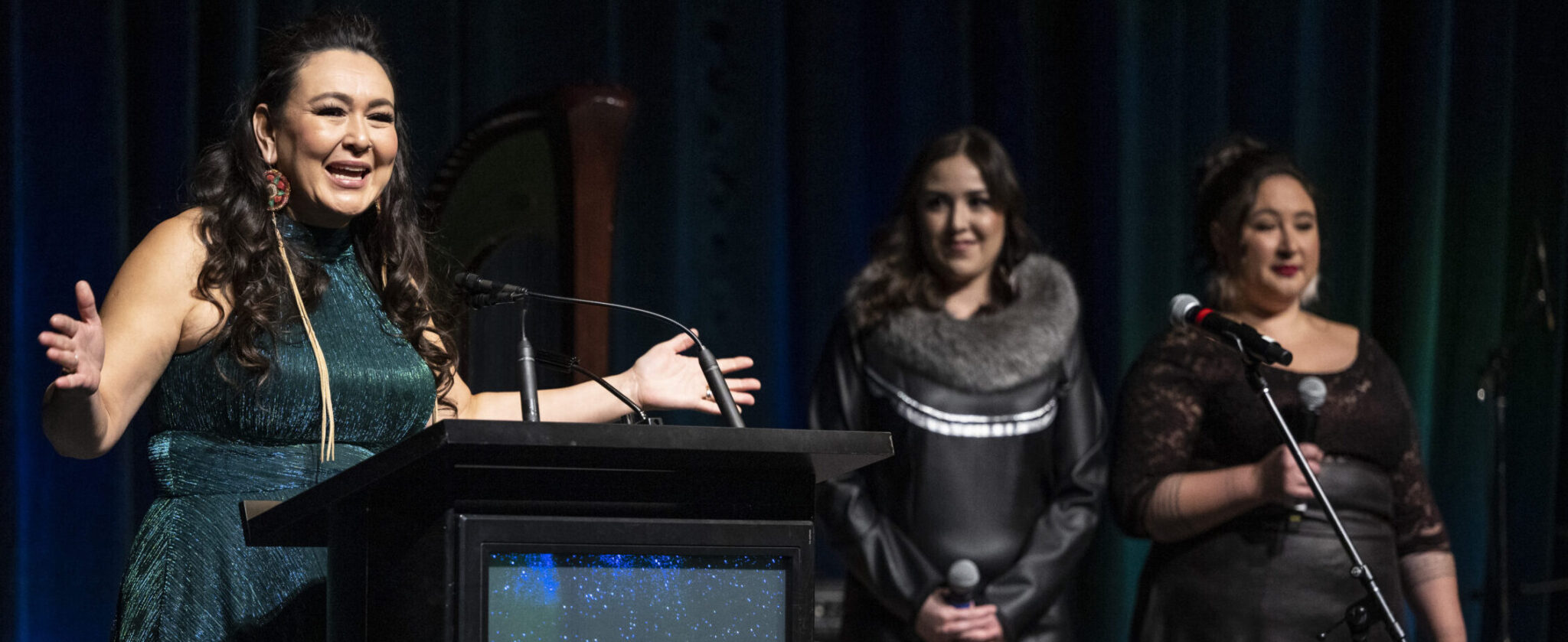 ᐱᒃᑯᓇᓪᓚᕆᑦᑐᐊᓗᒻᒥᒃ ᖁᕕᐊᓲᑎᖃᖅᑐᒍᑦ! What an incredible celebration! - Arctic ...